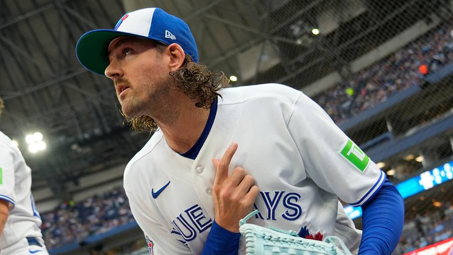 Blue Jays-Mets surprise: Guerrero Jr. scratched, Kevin Gausman eyes ...