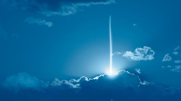 Here is how much upside SpaceX stock has left after its post-IPO sell-off