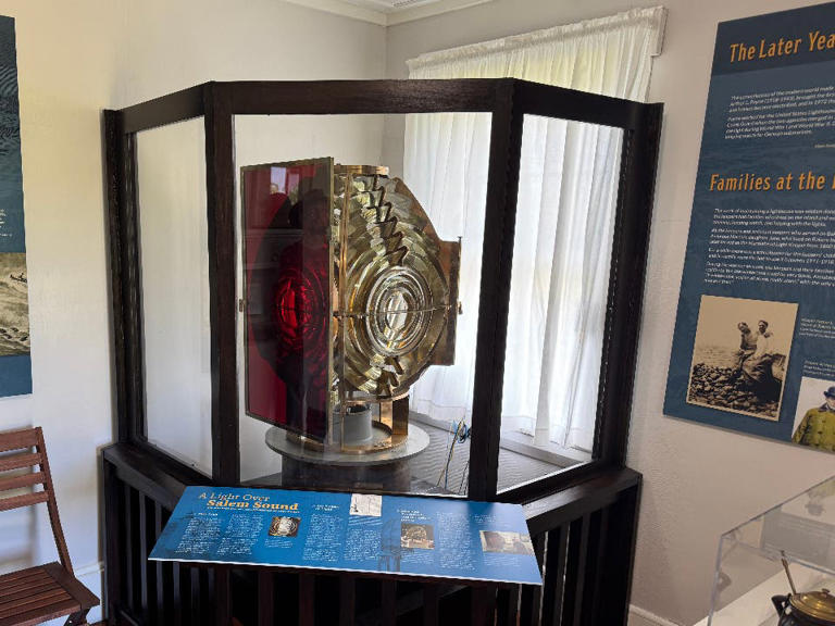 Salem's Bakers Island Fresnel lens returns home 100 years after ...