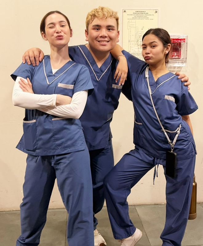 Barbie, Kolette, and Tamerlane enjoy picture-perfect moments on the set ...