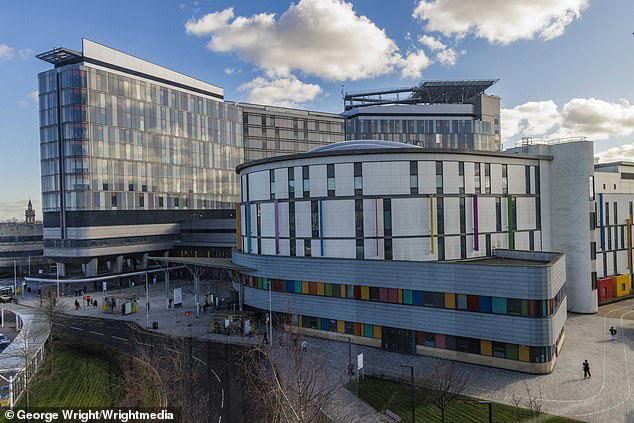 Suspected Ebola patient who 'locked down Scottish hospital' tests ...