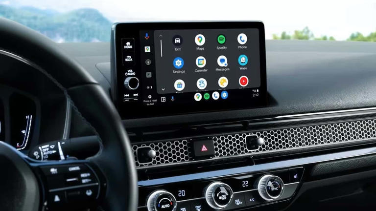 Drivers are not happy with their cars' screens