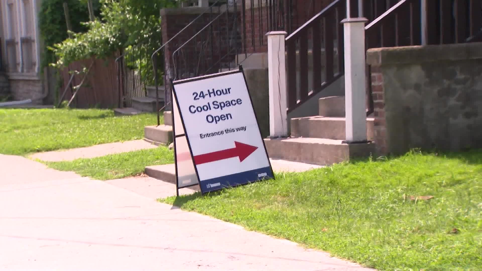 Toronto officials criticized over heat relief strategy