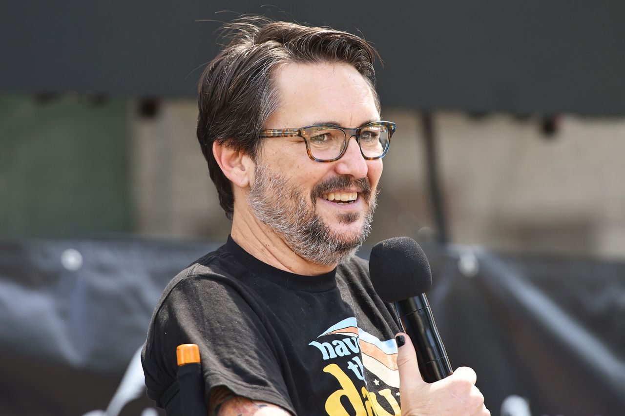 Wil Wheaton calls Dwayne Johnson a 'coward' for staying quiet on ...