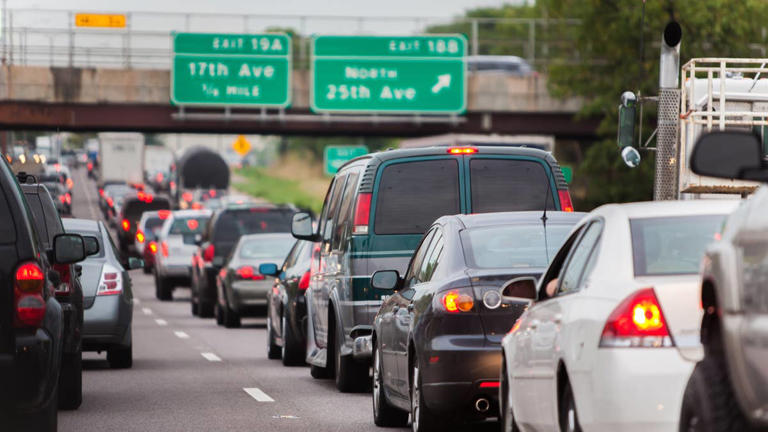 Illinois law requires speed limiters for repeat speeders starting 2028