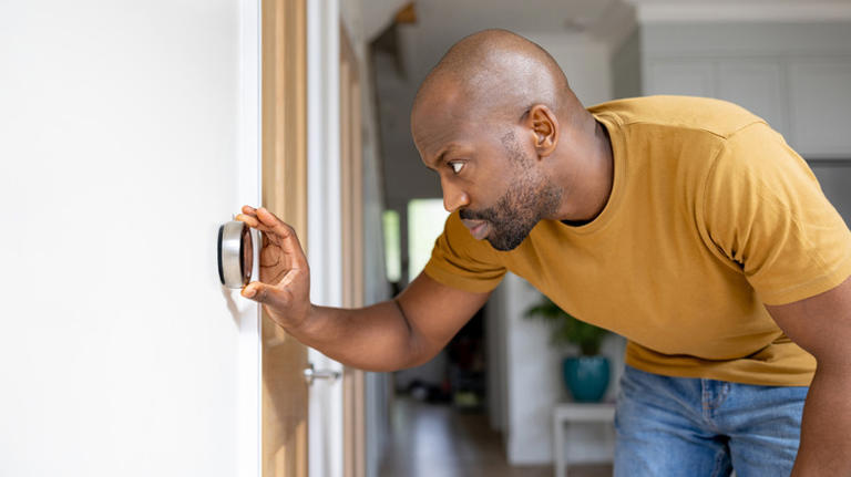 The ideal thermostat settings to stay cool during a heat wave