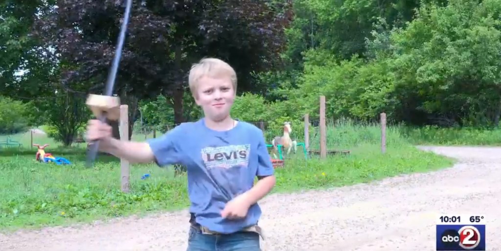 Girl, 6, bit by rabid bat while playing outside home — before brothers ...