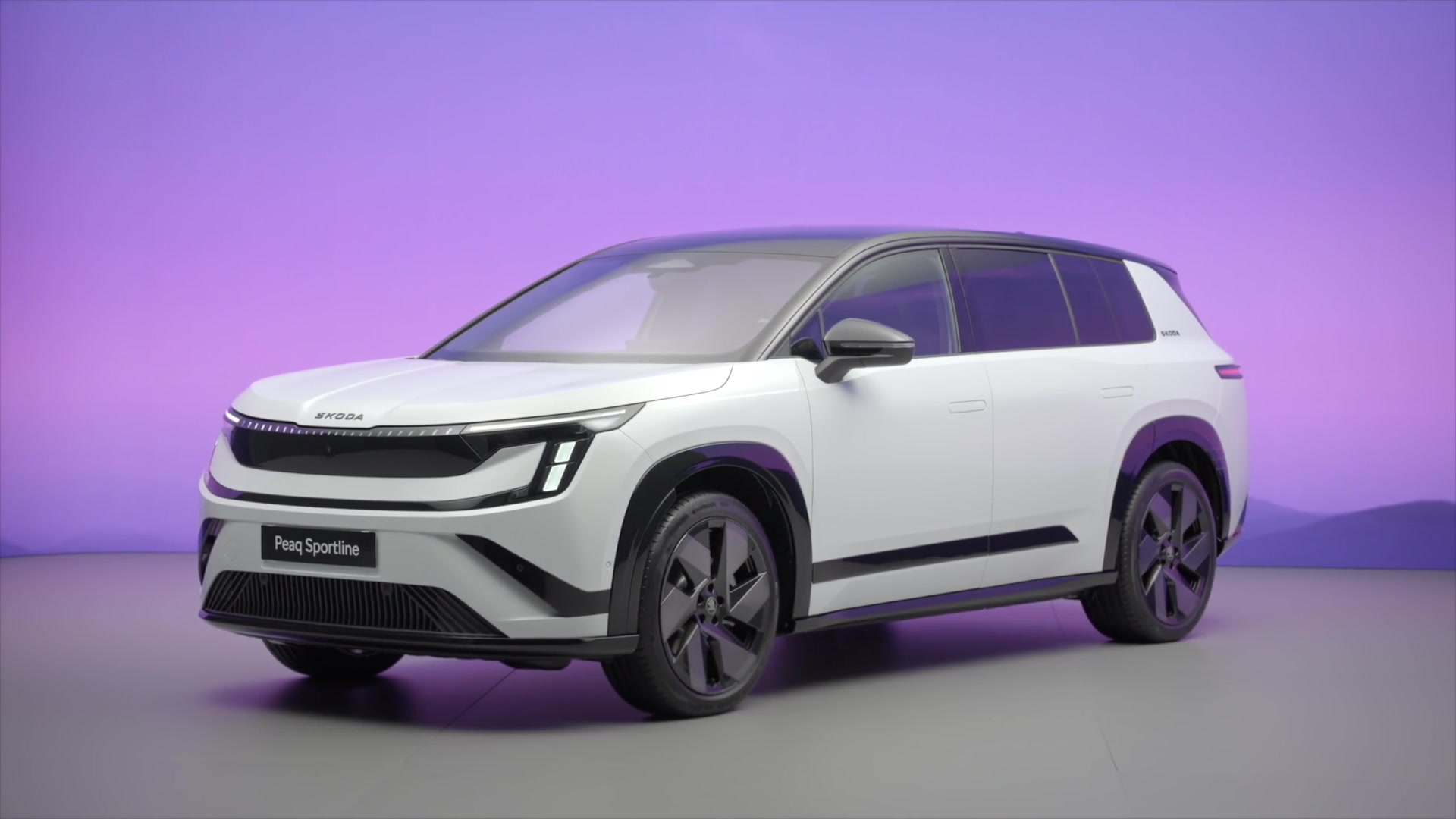 Škoda Peaq Sportline exterior design in Moon White