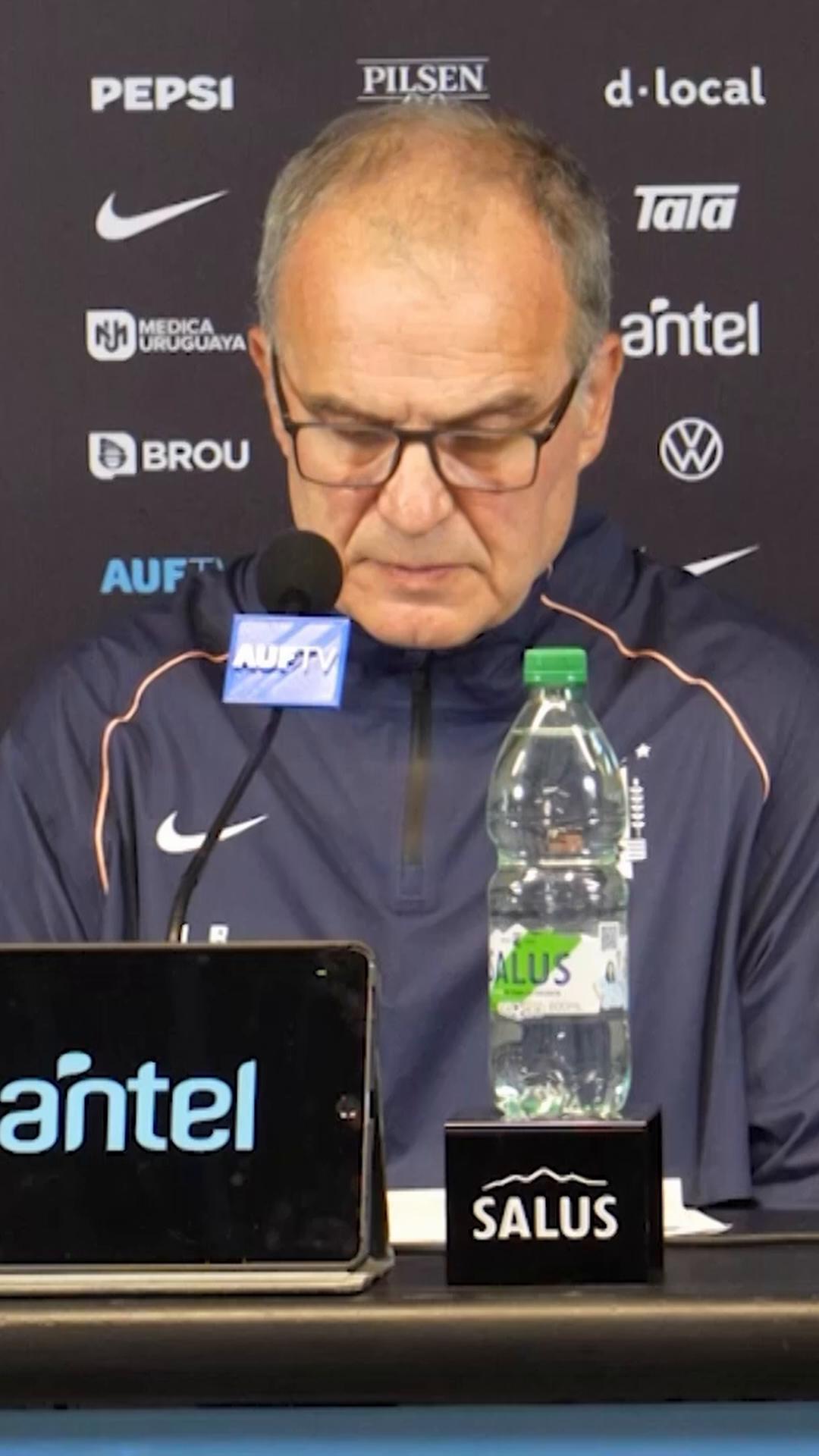 Vertical soccer WC26 Uruguay presser