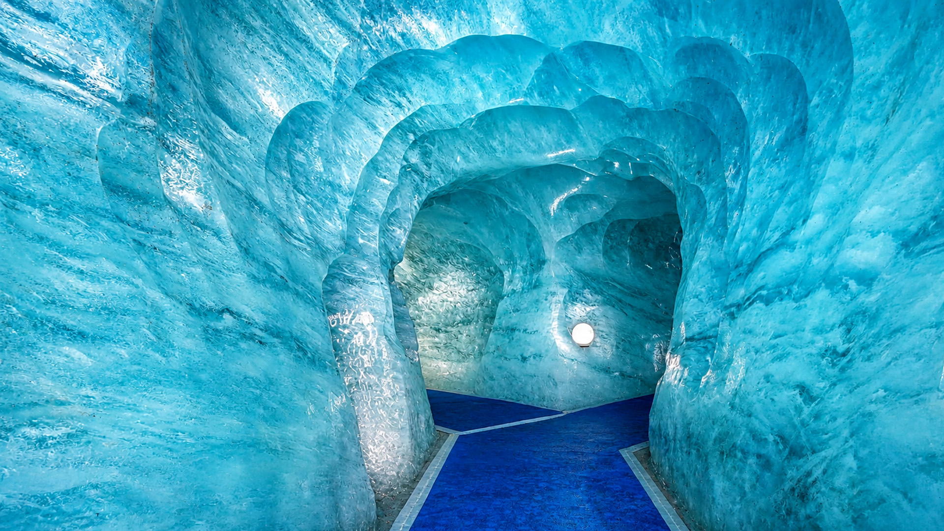 Discover the ice cave in Mont Blanc France (4K)