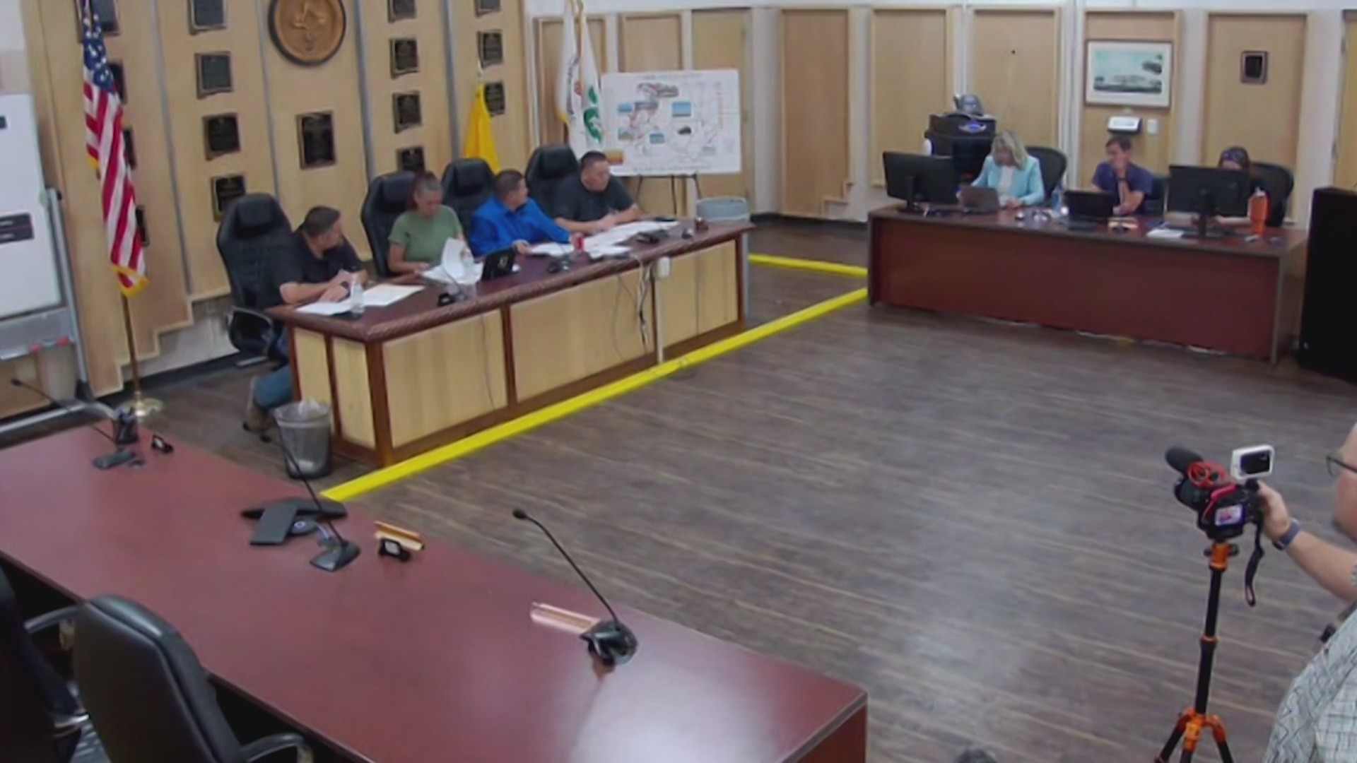 Estancia Town Council issues vote of no confidence in mayor