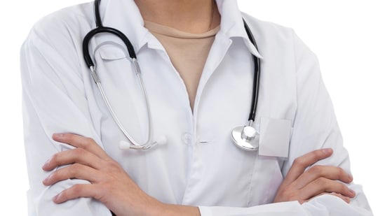 Cancer specialist says Indian doctors 'can't afford a bad day like ...