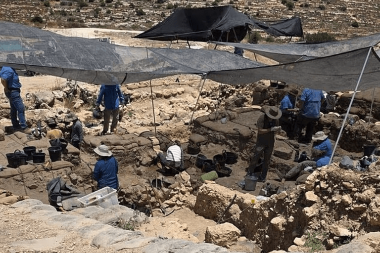 Archaeologists uncover 'massive biblical structure' in hunt for Ark of ...