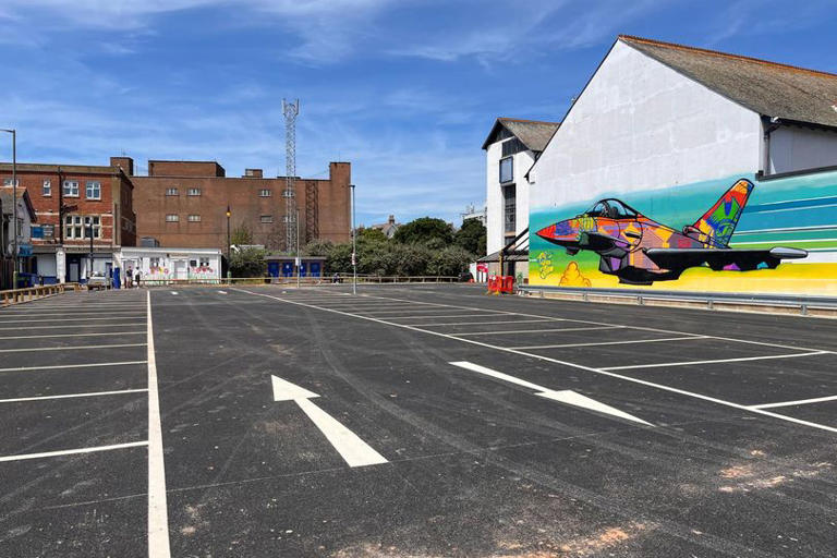 Torbay's new 24-hour car park opens with 'salute' to airshow star