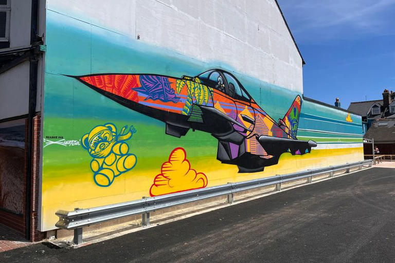 Torbay's new 24-hour car park opens with 'salute' to airshow star