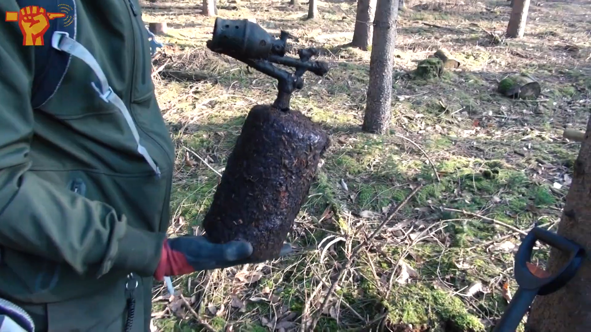 A foxhole in Market Garden hid live ammo and British gear