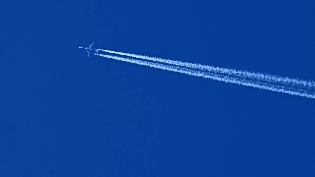 How jet contrails form and affect climate
