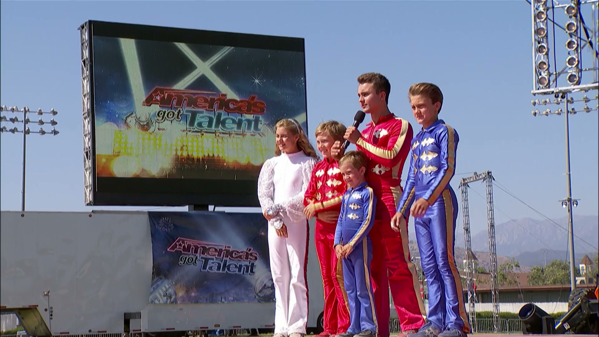 The Wild West Express - Trick Rider Group