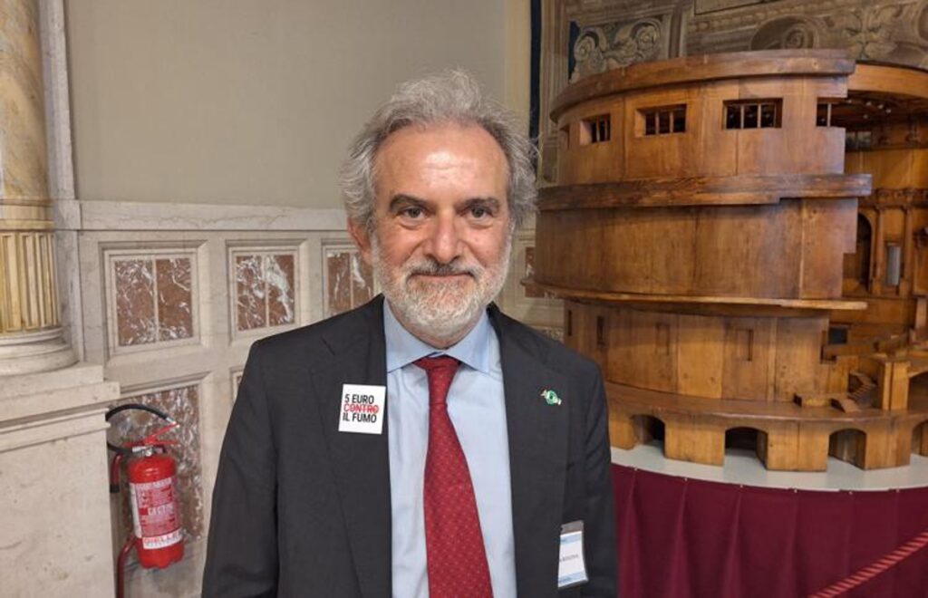 Fumo, Perrone (Fondazione Aiom): "52mila firme per aumentare costo ...