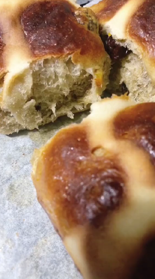 Bake perfect hot cross buns with this simple recipe