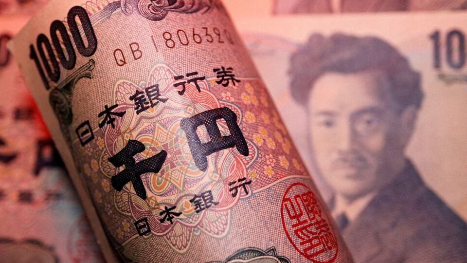Japanese yen sinks to weakest level since 1986: 3 reasons behind the ...