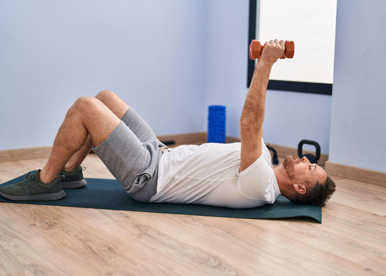 Strong back and chest lowers heart attack risk – study