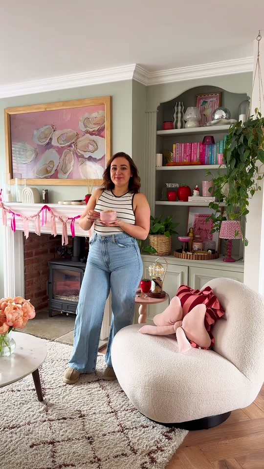Welcome to my home with the narrator trend