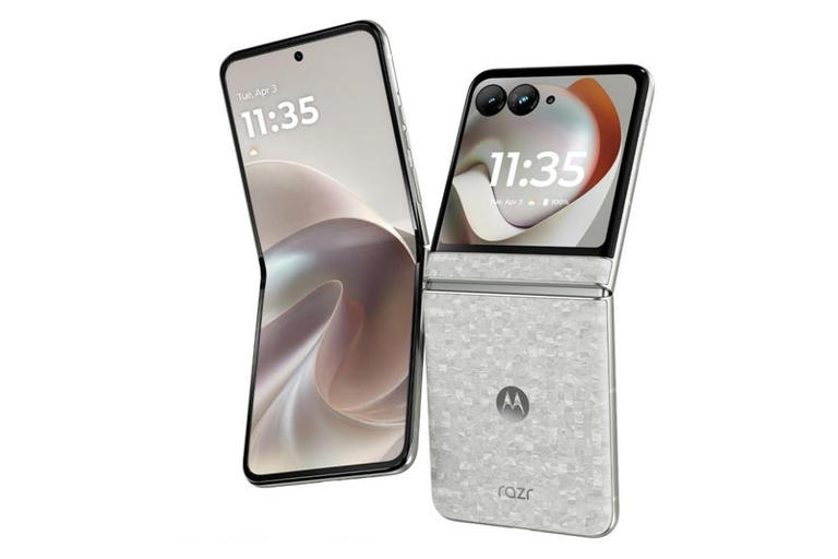 Motorola's big-battery Razr (2026) foldable scores a surprising $123 ...