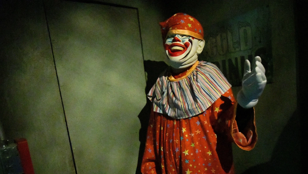 4 haunted houses of Halloween Horror Nights 35