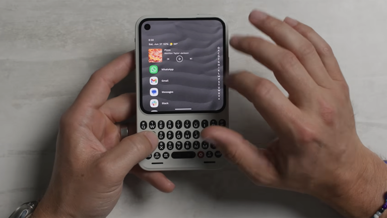 BlackBerry vibes, modern Android: Our best look yet at the Clicks ...