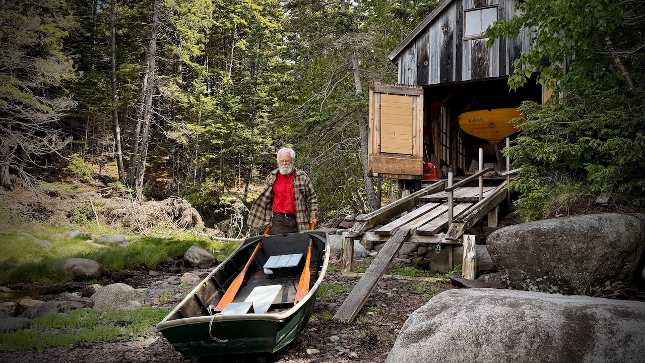 Bay of Fundy high tides inspire craftsman's handmade wheelbarrow boat