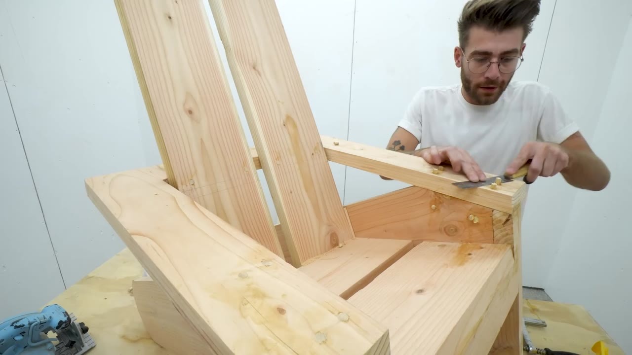 He refused to pay $4,000 for a chair... so he built one for $50