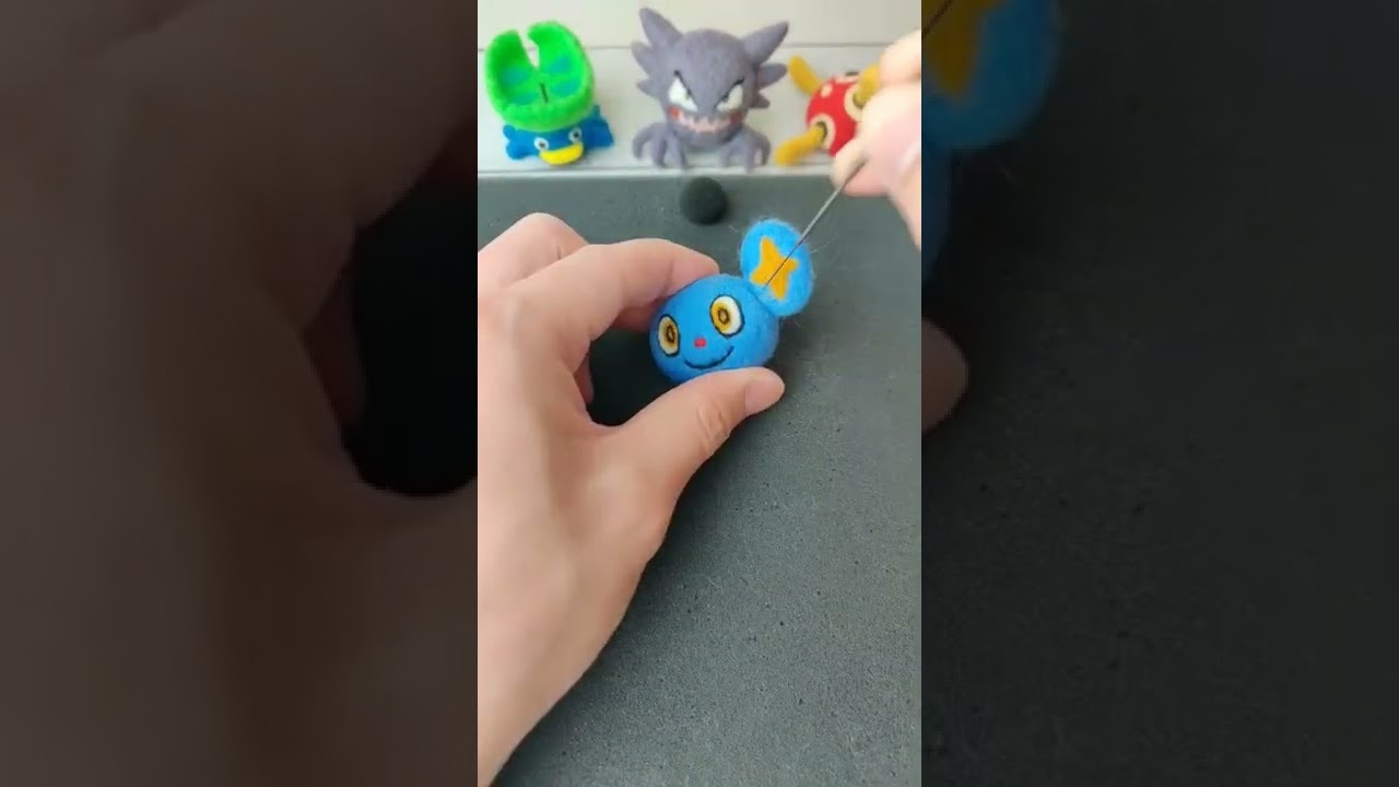 Shinx Pokémon relaxing wool art craft process
