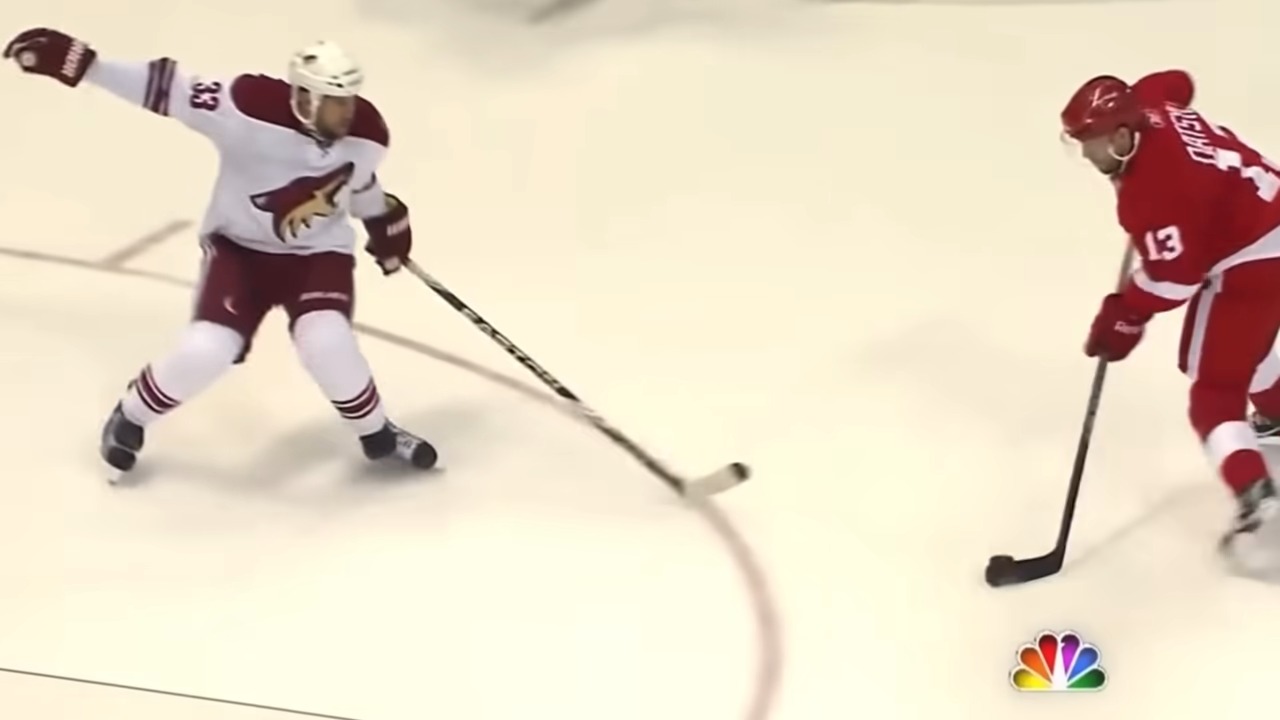 Watch how Pavel Datsyuk became the “Magic Man” with one ridiculous NHL goal