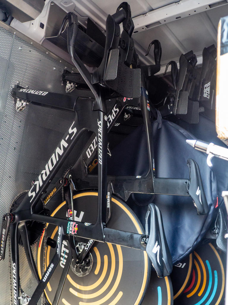 Remco Evenepoel spotted with prototype Specialized time trial bike ...