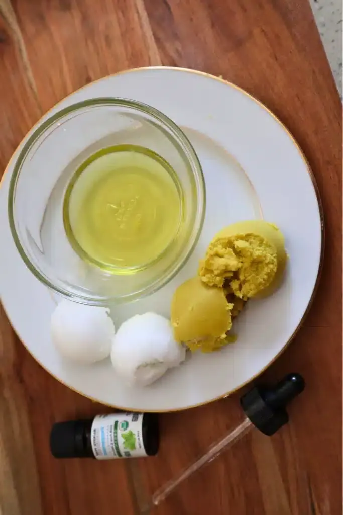 Homemade DIY nourishing after sun lotion without aloe vera