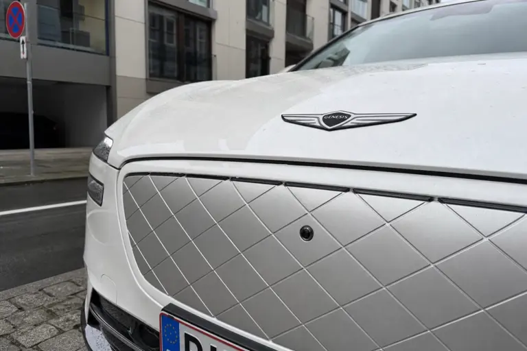 Genesis sætter dato på GV90: Koreansk luksus-elbil skal udfordre BMW iX ...