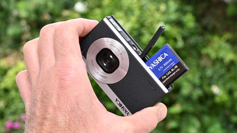 Yashica Tank review: A fun compact camera that’s super affordable ...