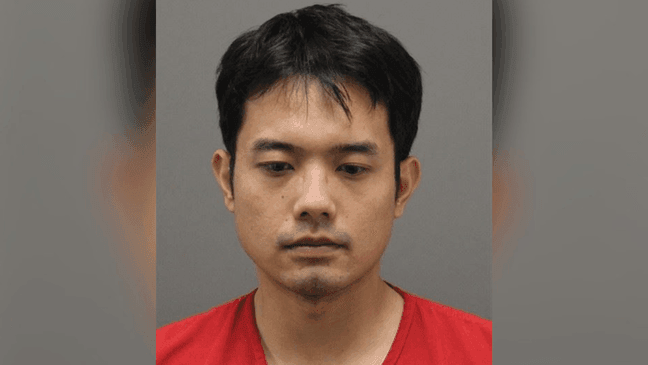 Man accused of posing as Apple support to trick victims into gold bar ...