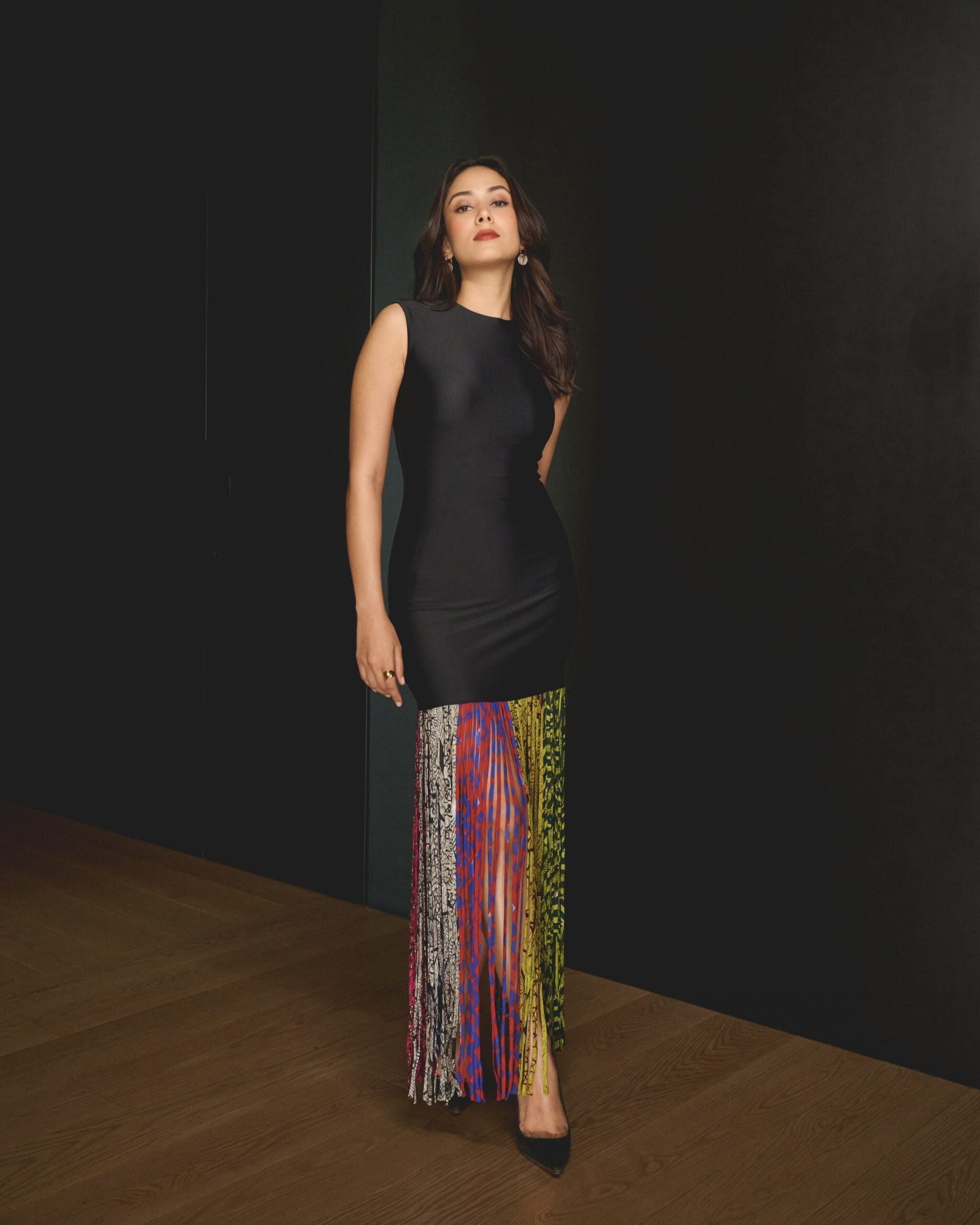 Mira Rajput just made the case for colour in a little black dress