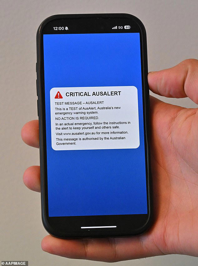 Mass phone alert to go off later this month could spell disaster for ...