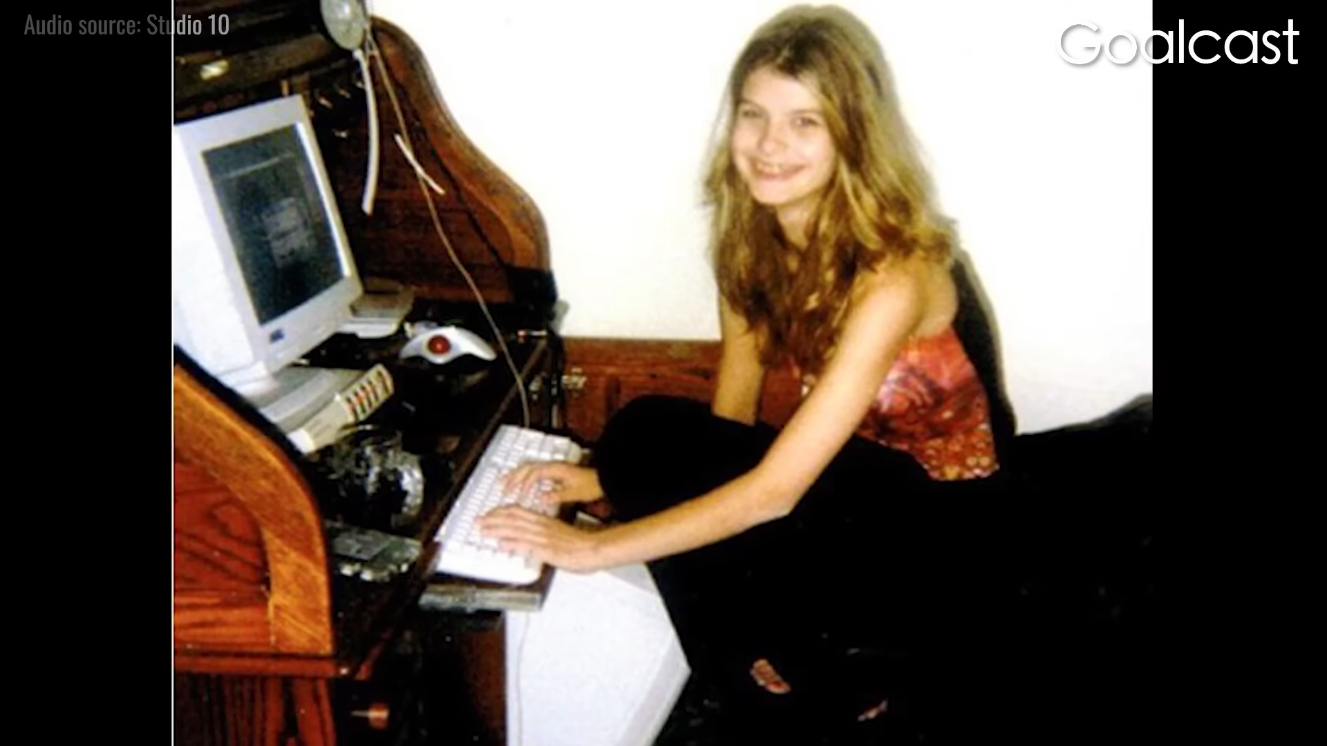 A 13-year-old girl walked out to meet an online friend - "The door was ...