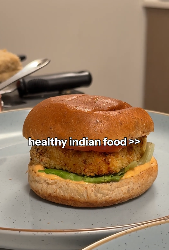 High-protein chicken & paneer tikka burgers: Healthy homemade recipe