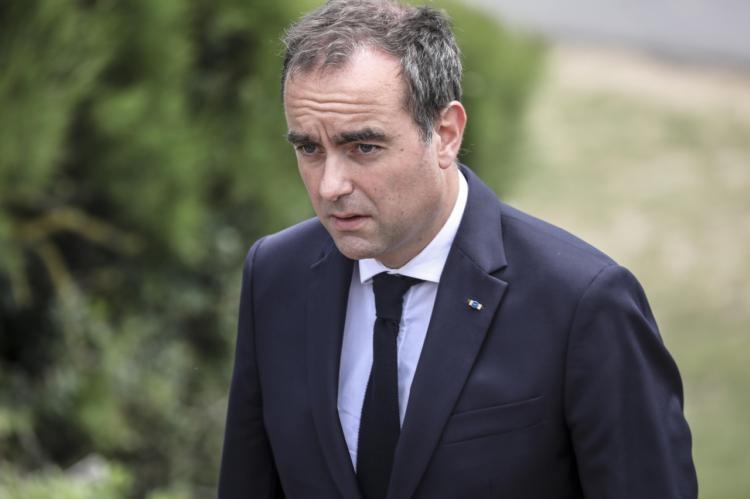 Nouvelles fortes chaleurs : Sébastien Lecornu présidera une cellule ...