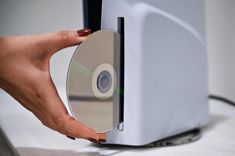 PlayStation confirms end of disc games in catastrophic blow to physical ...