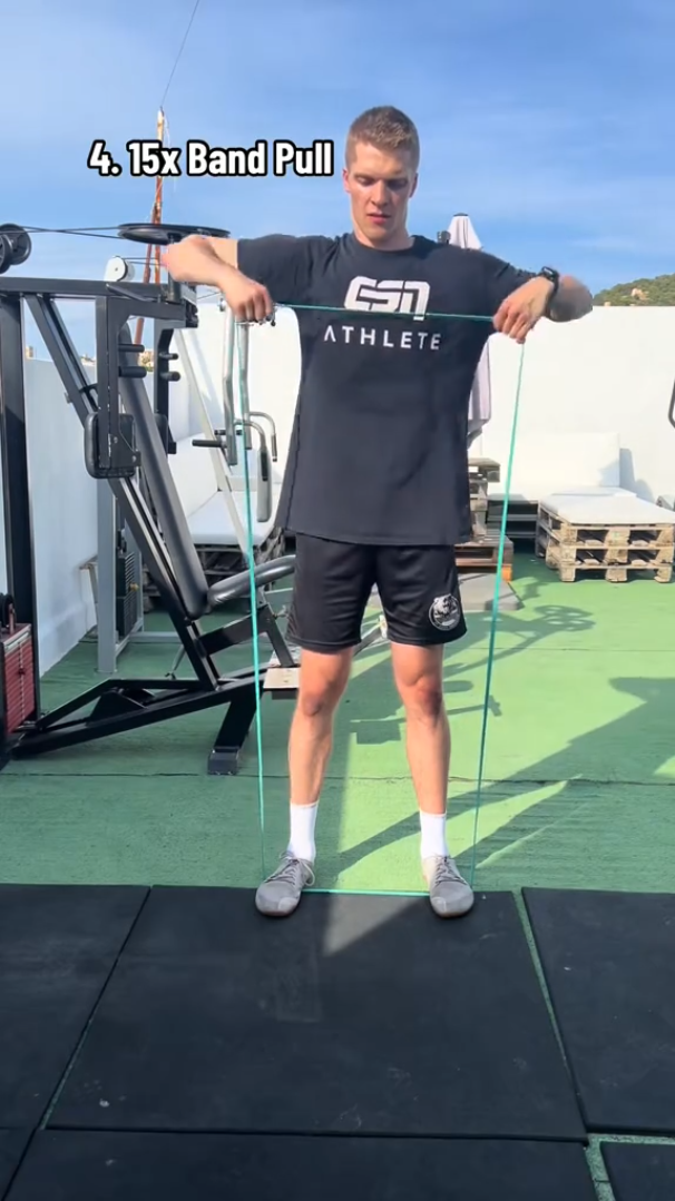 Build stronger shoulders for better volleyball performance
