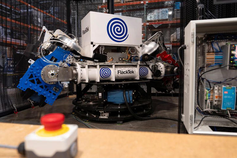 Defense startups raid auto and fracking sectors for parts to speed ...