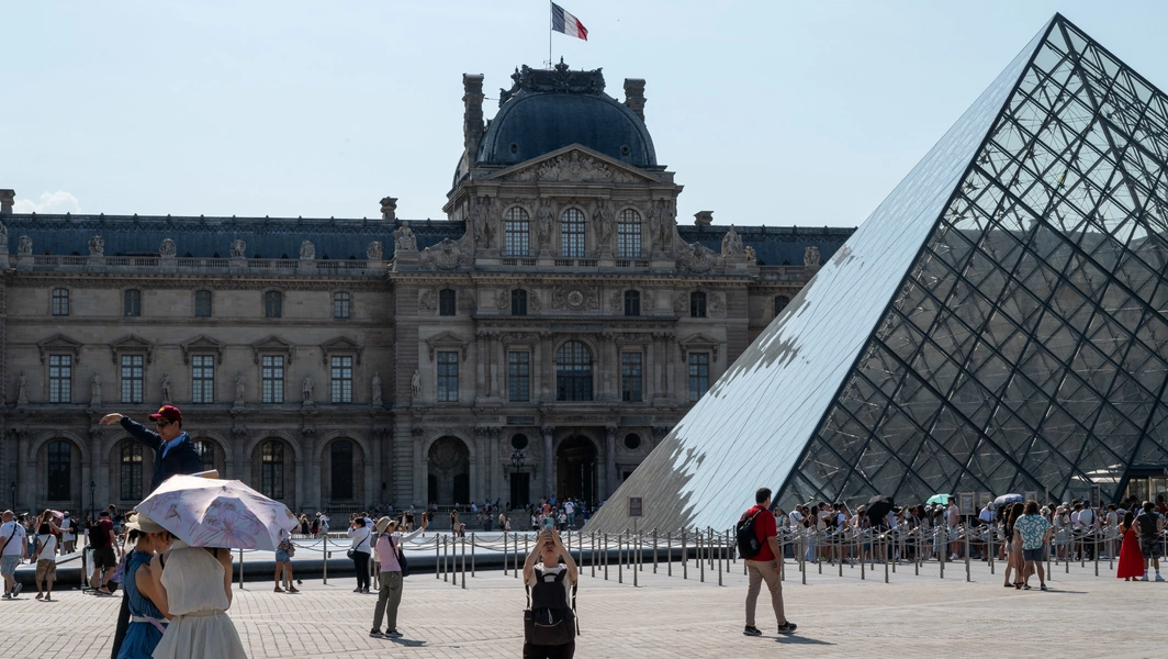 5 iconic landmarks across global cities
