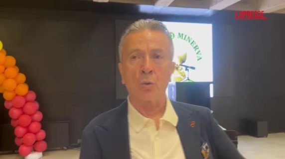 Maturità, Pupo fa l'esame orale e poi si esibisce al piano sulle note ...