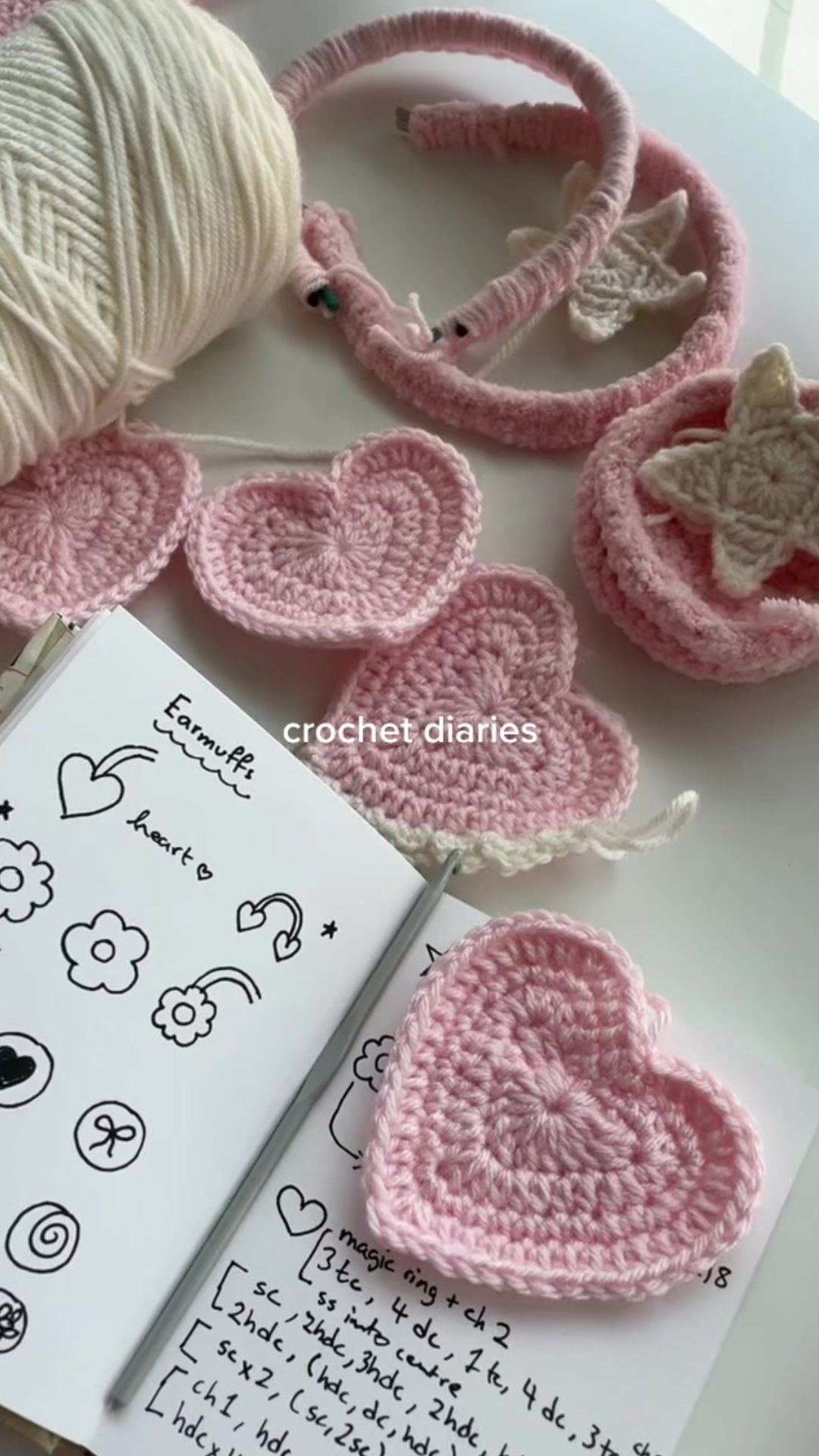 Cute crochet earmuffs DIY inspiration and design ideas